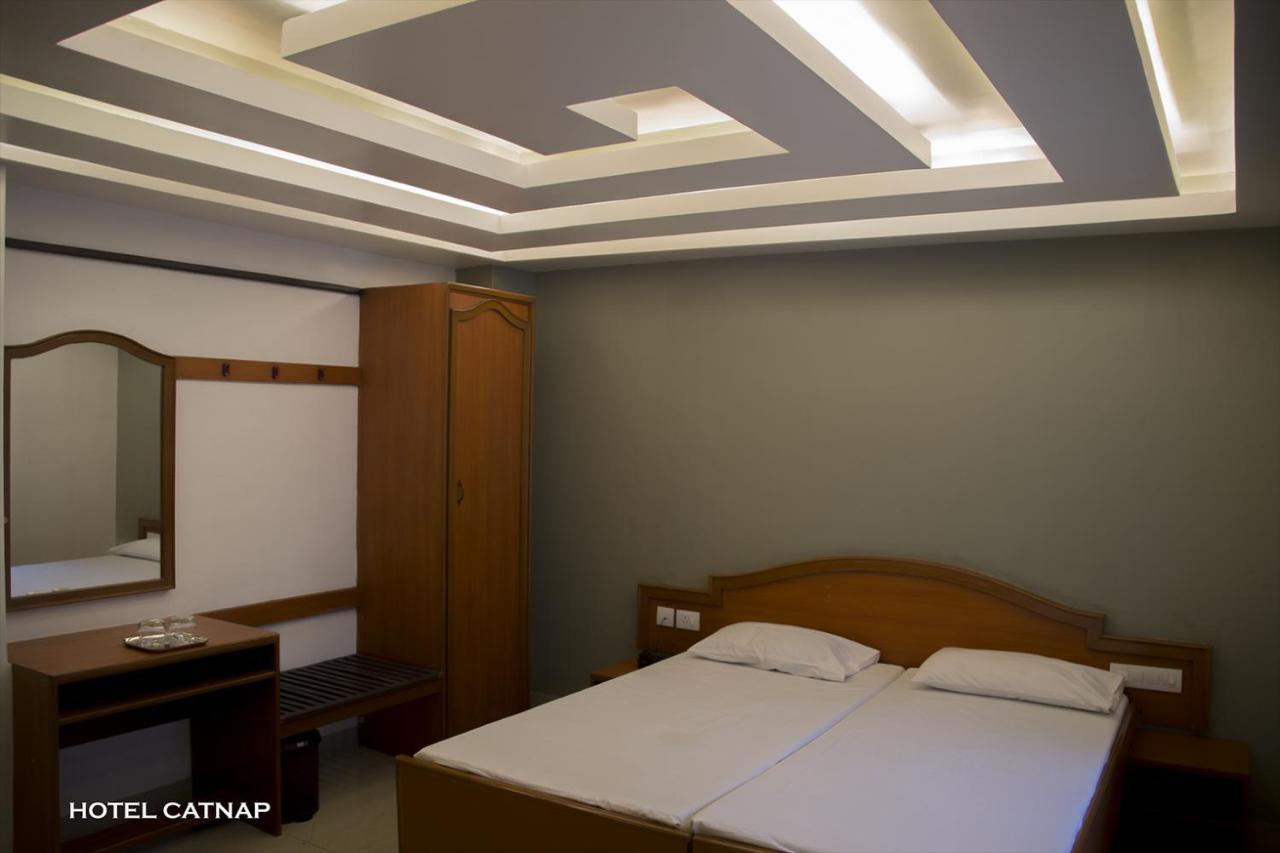 Business Class Non Ac | Hotel Catnap